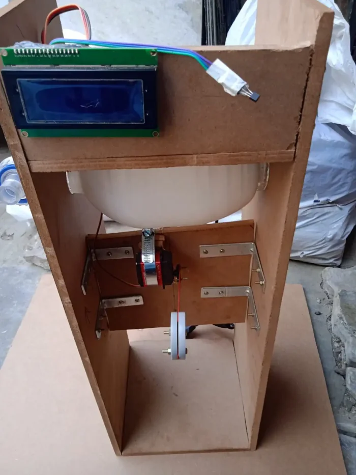 Arduino-Based Mechanical Ventilator with Health Monitoring System – projectiot